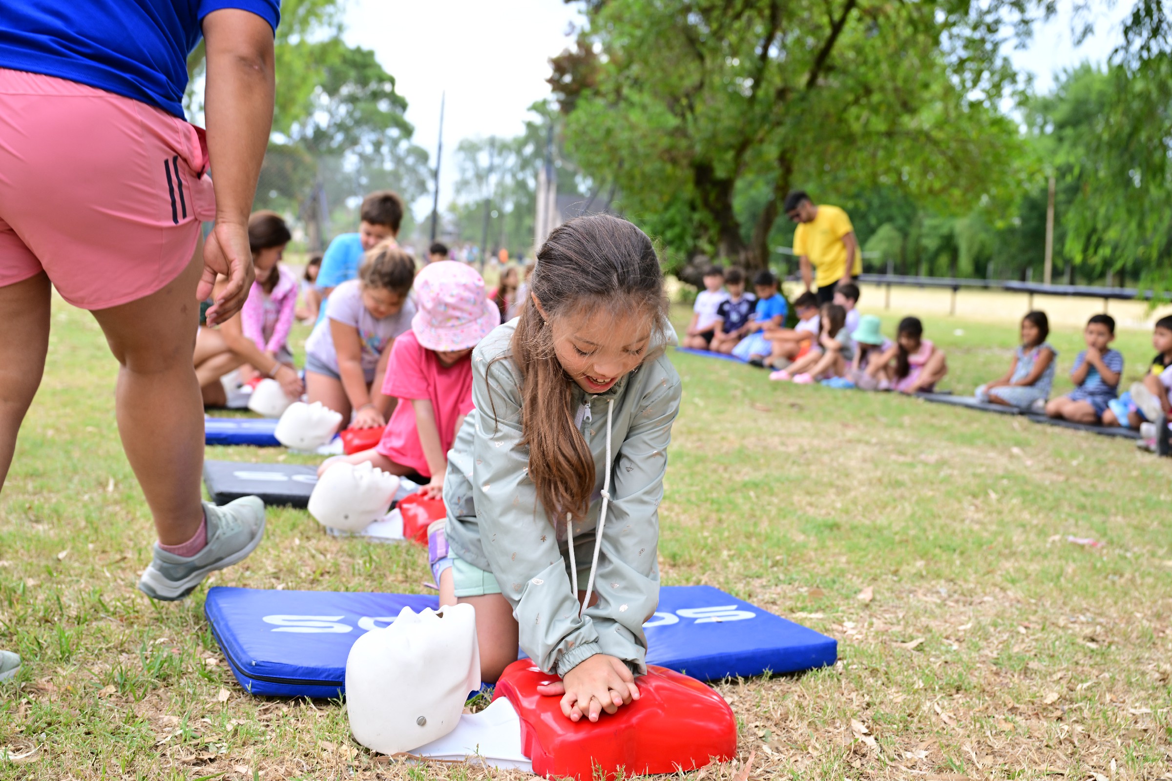 Fabiola Mosquera visitó la Colonia de Verano de UPCNBA y compartió una ...